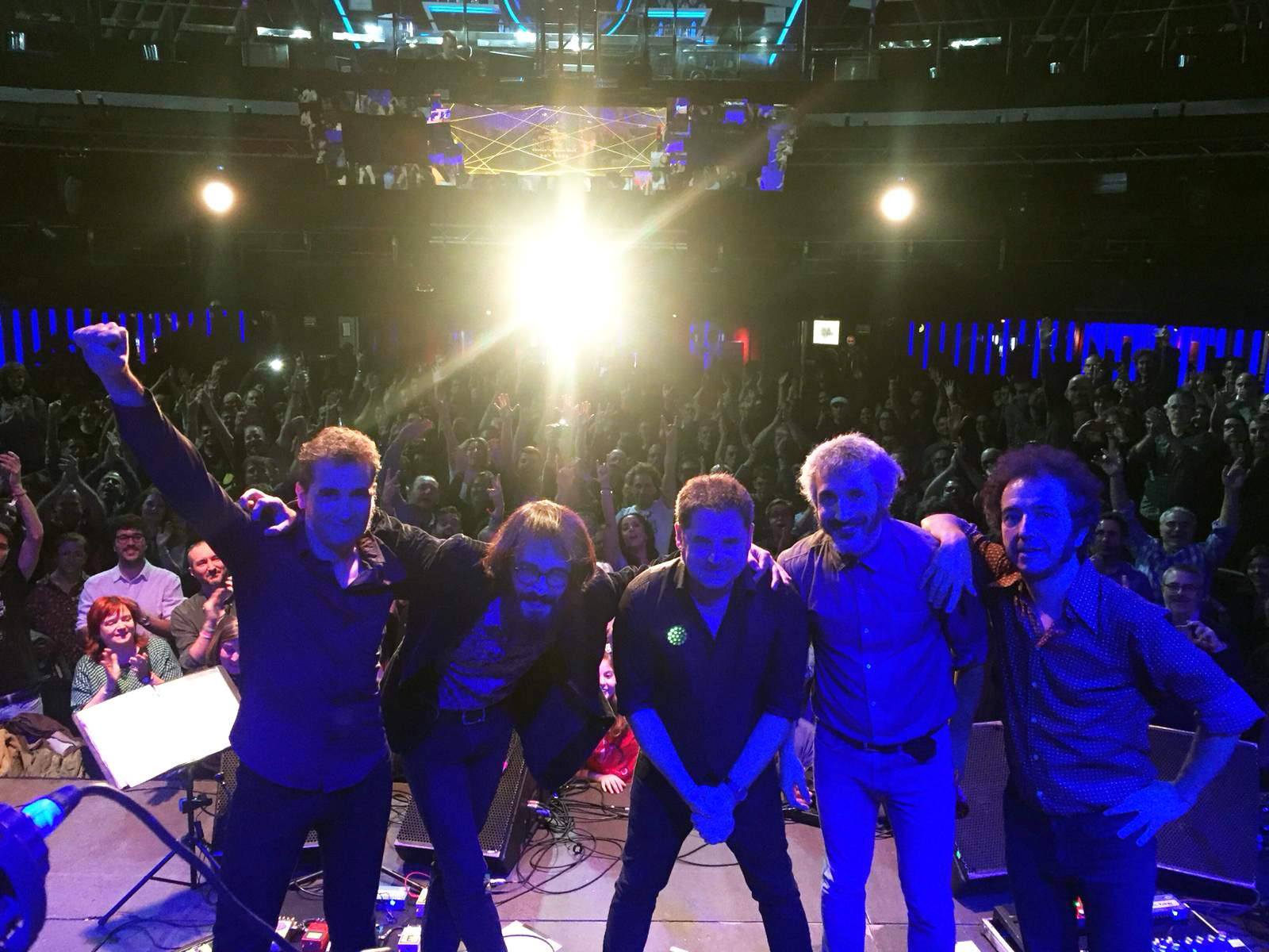 José Ignacio Lapido: El rock que alumbra el corazón de la ciudad – Esa ...